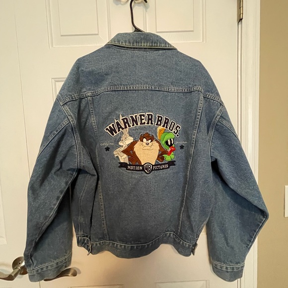 Warner Bros. | Jackets & Coats | Euc Xl Warner Brothers Looney Tunes ...